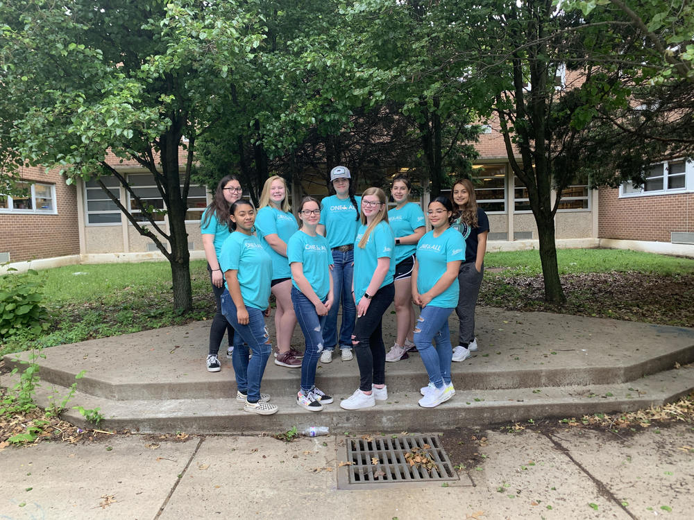 MMS Yearbook Wins National Award Madison Middle School
